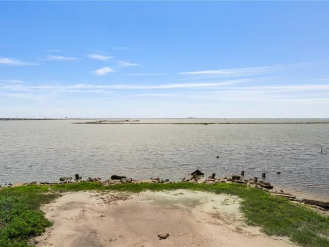 113 Knickerbocker St, Corpus Christi, TX 78418 | MLS #471995 | Compass
