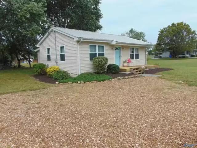 113 HODGES ST, RAINSVILLE, AL 35986 Single Family Residence Fo.
