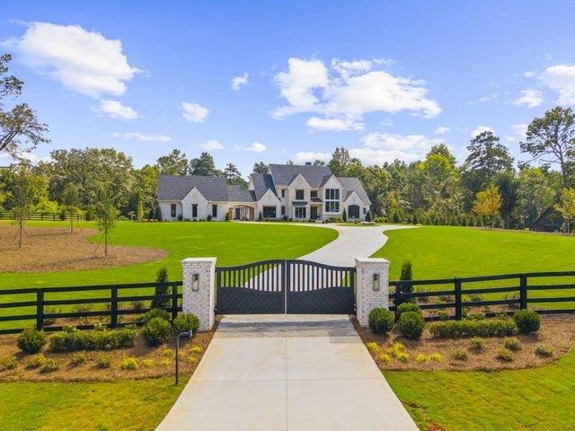 113 Hickory Flat Rd, Alpharetta, GA 30004