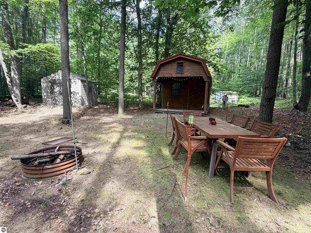 113 Hills Cir, Leroy, MI 49655