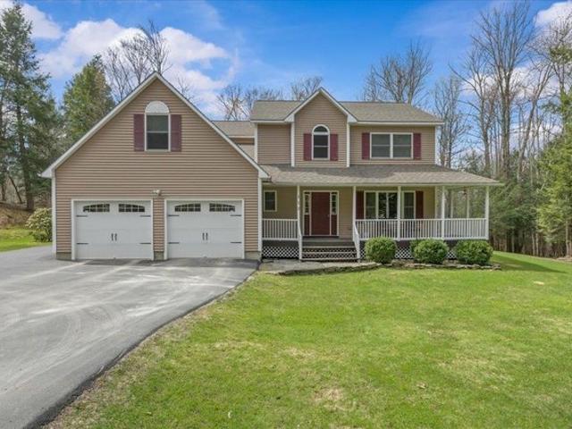 113 Hillside Ln, Fletcher, VT 05448