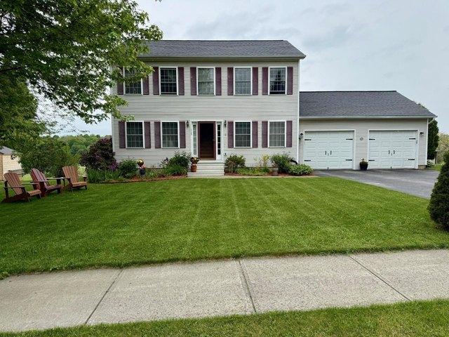 113 Hunting Ridge Ln, Milton, VT 05468