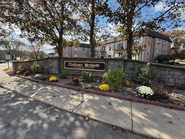 113 Oak Ln, Unit 11, Brockton, MA 02301 | MLS #73463 | Compass