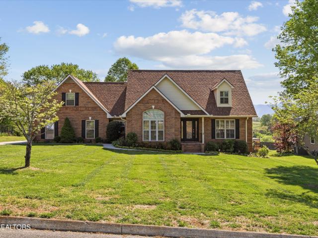 113 Ostenbarker St, Maryville, TN 37804 | MLS #1336 | Compass
