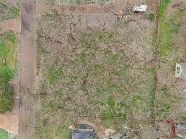 113 Lost Oaks Drive