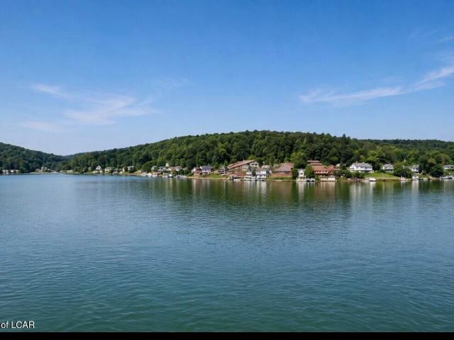 113 Lakeside Drive