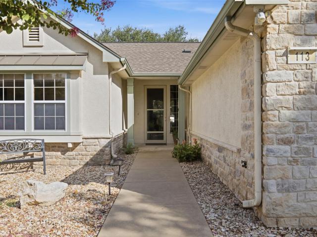 113 Larkspur Ln
