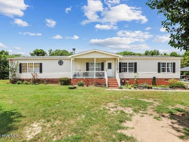 113 Meadowcrest Dr, Goldsboro, NC 27534