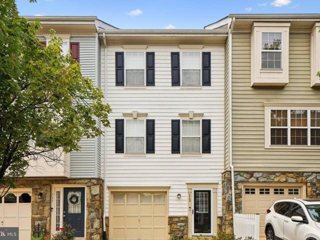 113 Meadows Ln, Alexandria, VA 22304