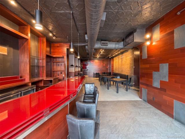 113 Middle Neck Road A