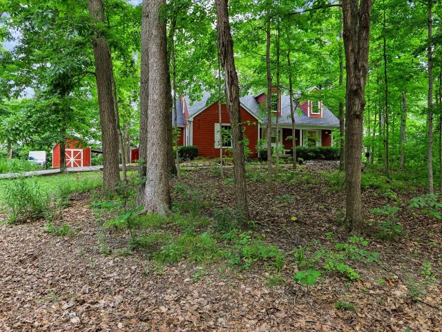 113 N White Horse Lane