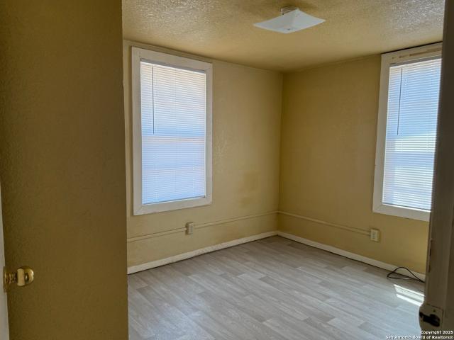 113 N Claudia St, Uvalde, TX 78801 | MLS #1953
