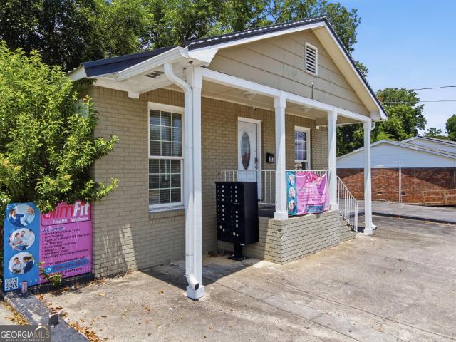 113 N Main St
