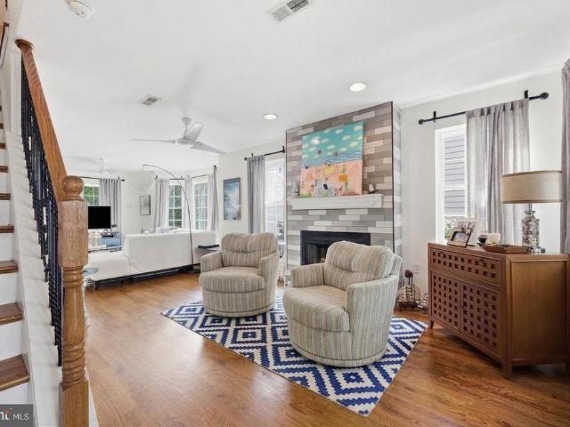 113 N Pembroke Avenue