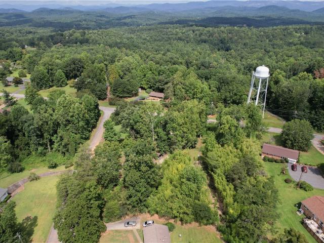 113 North Woodland Drive