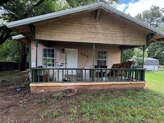 113 S McKee Rd, Meeker, OK 74855