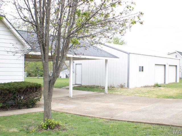 113 S Ravencrest St, Desloge, MO 63601 | MLS #26019 | Compass