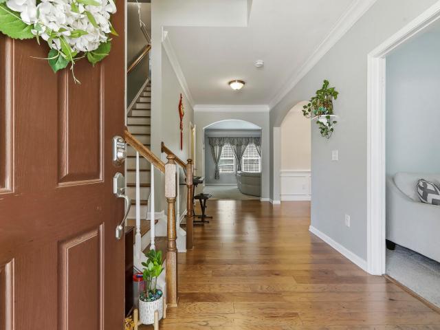 113 Somers Lane