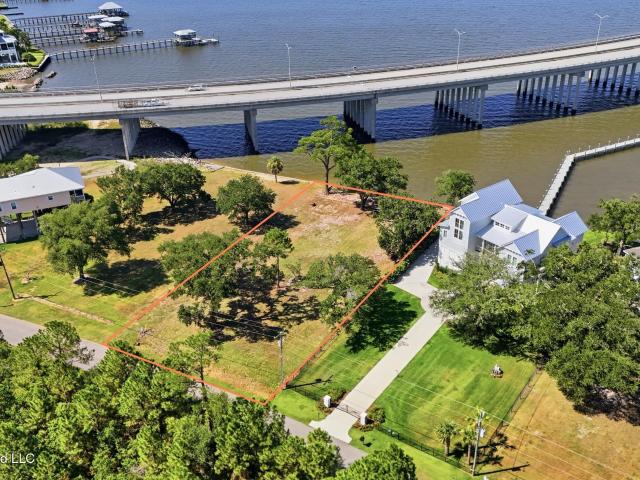 113 Sandy Hook Drive