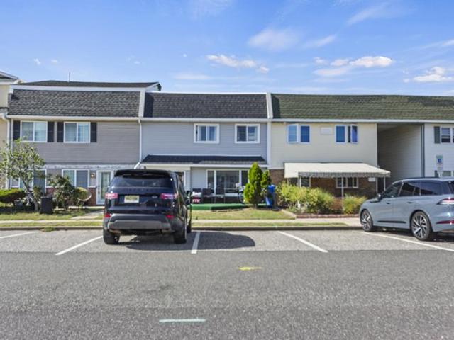 113 Seaview Ct, North Wildwood, NJ 08260