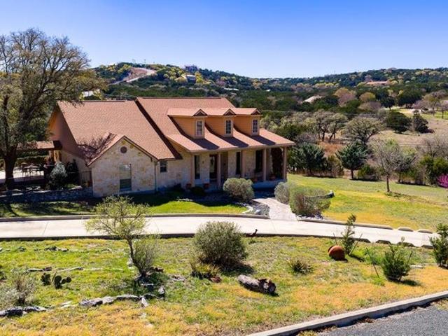 113 Springbranch Dr, Kerrville, TX 78028