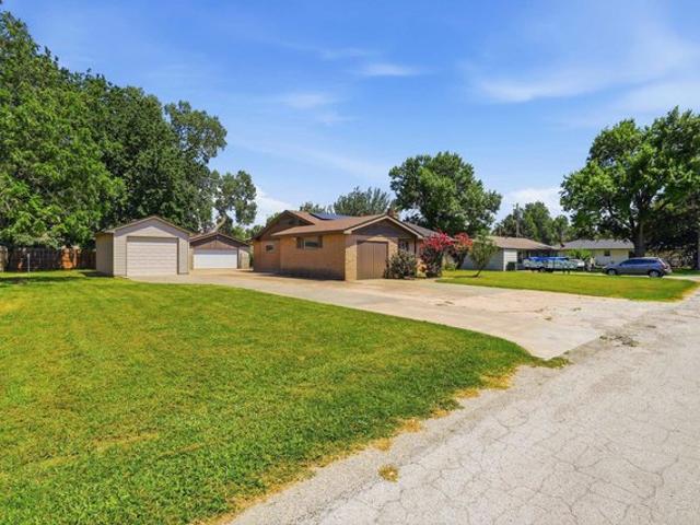 113 Stull Ct, Enid, OK 73703