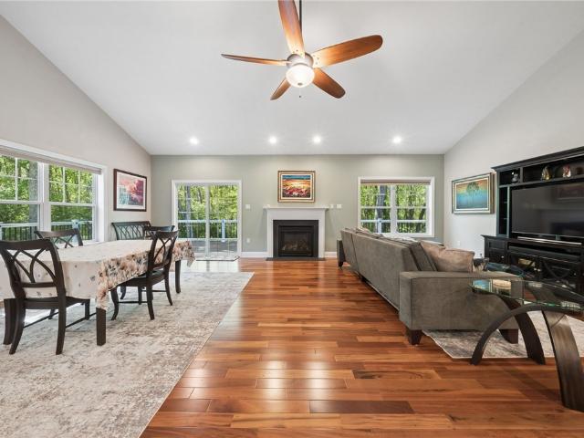 113 Stillwater Ln