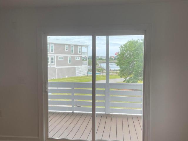 113 SW 23rd St, Oak Island, NC 28465 | MLS #100570