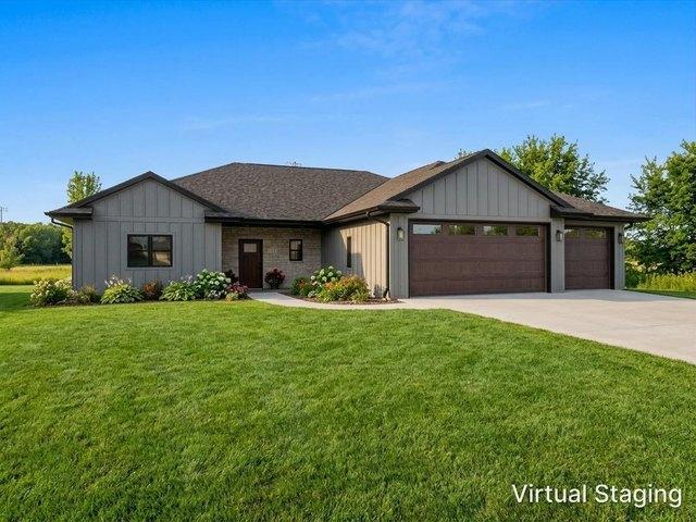 113 Parkview Dr, Whitelaw, WI 54247