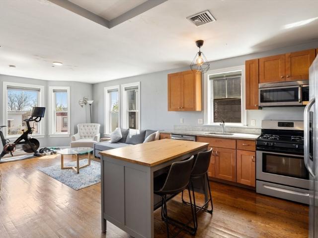 113 Pleasant St, Unit 6, Boston, MA 02125 | MLS #73502 | Compass