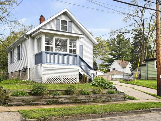 113 Rosemary Ave, Madison, WI 53714
