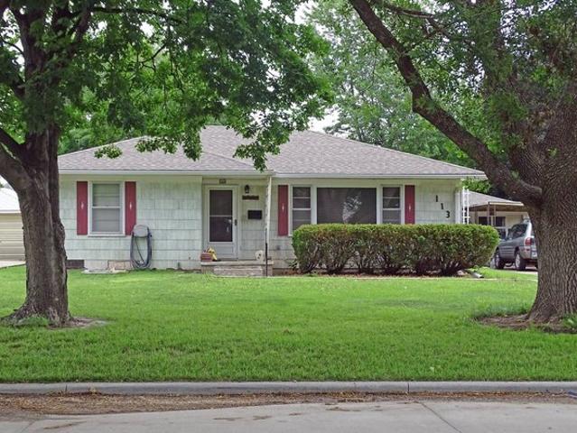 113 W 18th St, Concordia, KS 66901