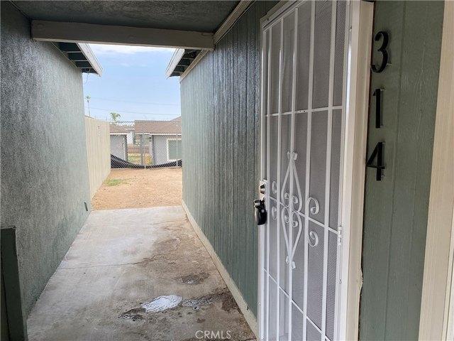 113 W Fredricks St, Barstow, CA 92311