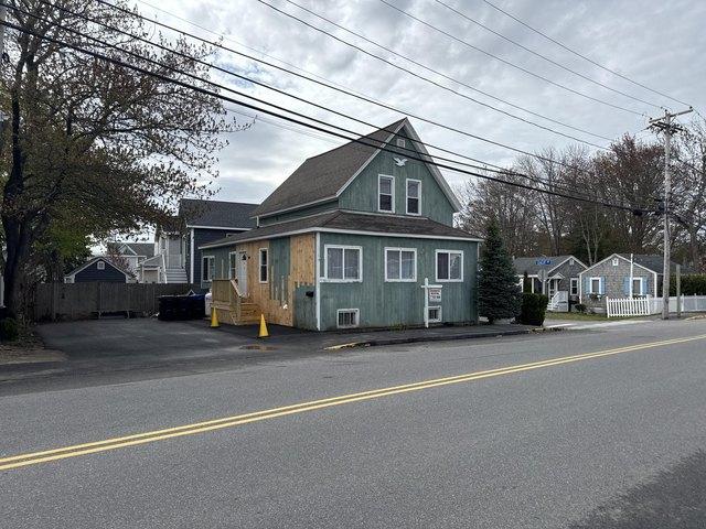 113 W Grand Ave, Old Orchard Beach, ME 04064