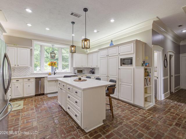 113 Woodstock Drive