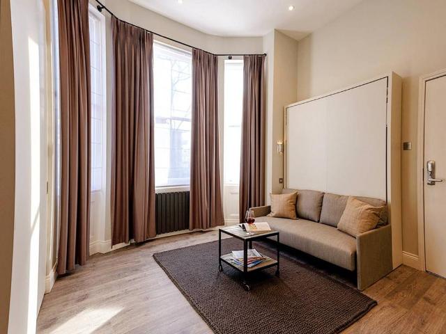 113 West End Lane, London NW6 Studio to rent £2,795 pcm £645 pw