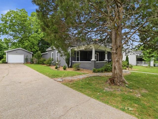 113 White St, Martin, TN 38237