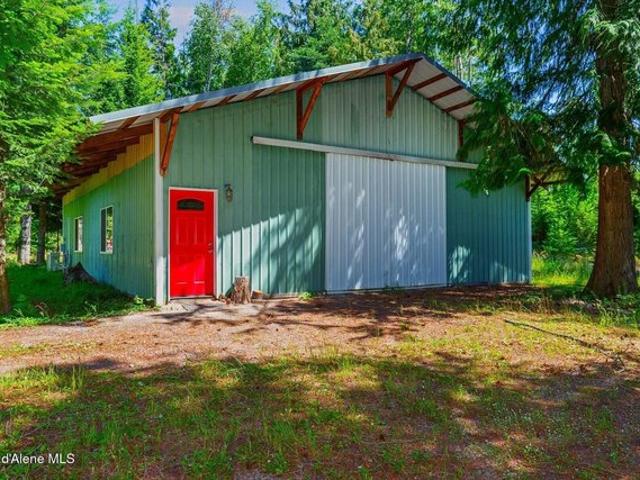 113 Tanager Ln, Sagle, ID 83860