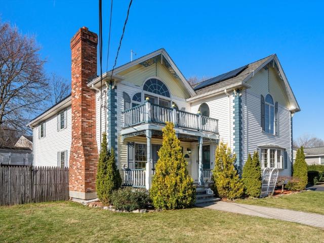 113 Temple Rd, Waltham, MA 02452 | MLS #73499 | Compass