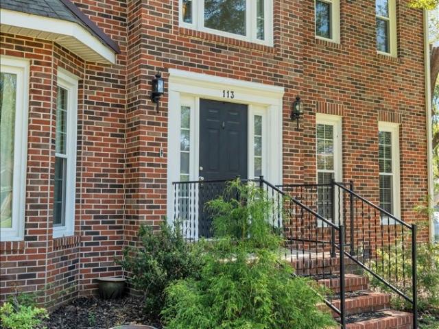 113 Thomaswood Chase