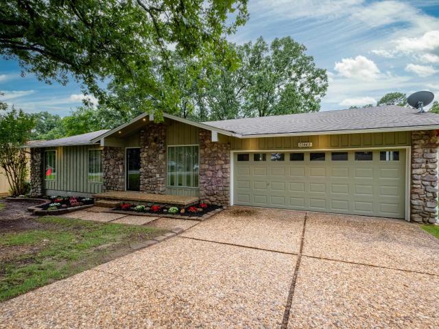 11443 Southridge Drive