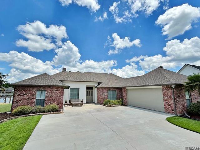11440 River Highlands Dr, Saint Amant, LA 70774