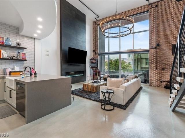 11441 Allerton Park Dr Unit 206, Las Vegas, NV 89135