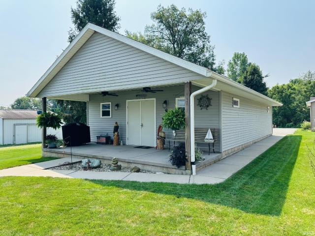 11446 W South Park Rd, Kewanna, IN 46939 | MLS #834218 | Compass