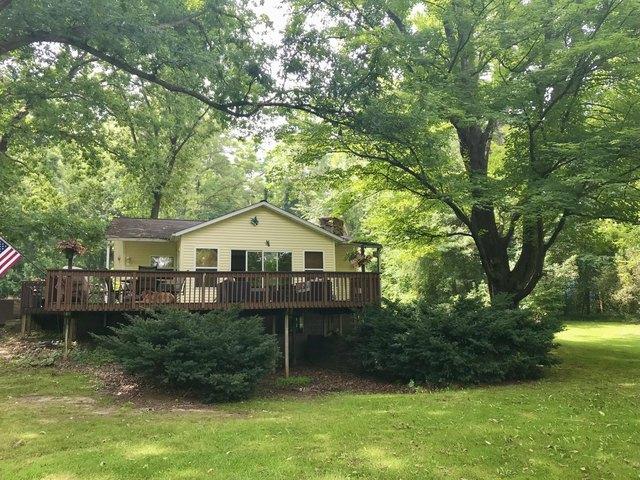 11448 Riverside Dr, White Pigeon, MI 49099