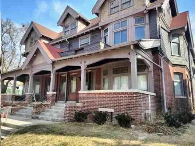 1144 N 33rd St Unit 1150, Milwaukee, WI 53208
