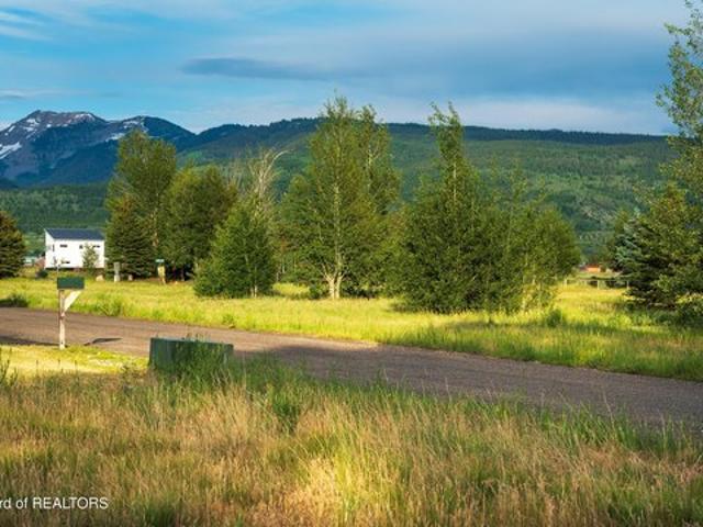 1144 Canoe Loop, Victor, ID 83455