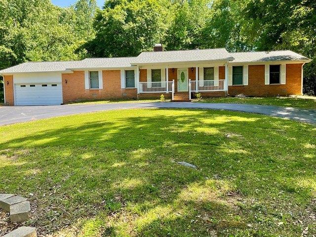 1144 Cedar Dr, Camden, TN 38320