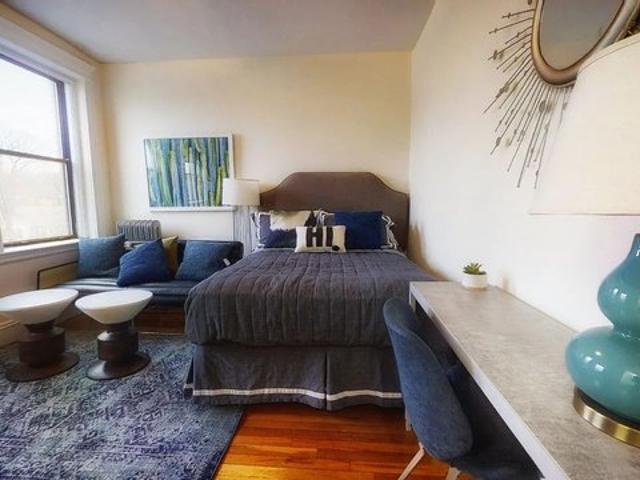 1144 Commonwealth Ave, Allston, MA 02134