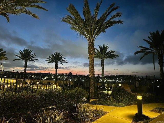 1144 Delpy View Pt, Vista, CA 92084